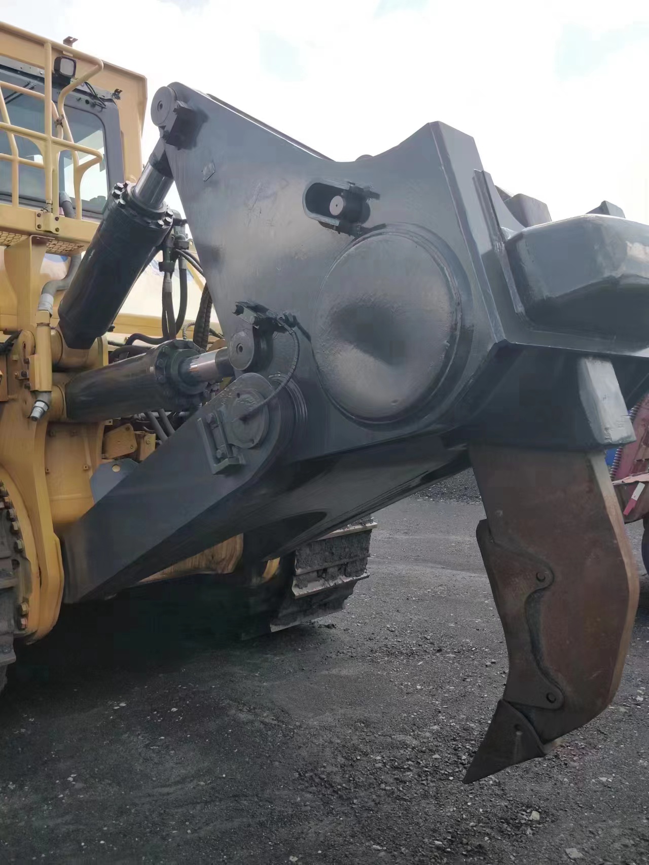 Бульдозер KOMATSU D475A-5 - купить в компании FrontWill